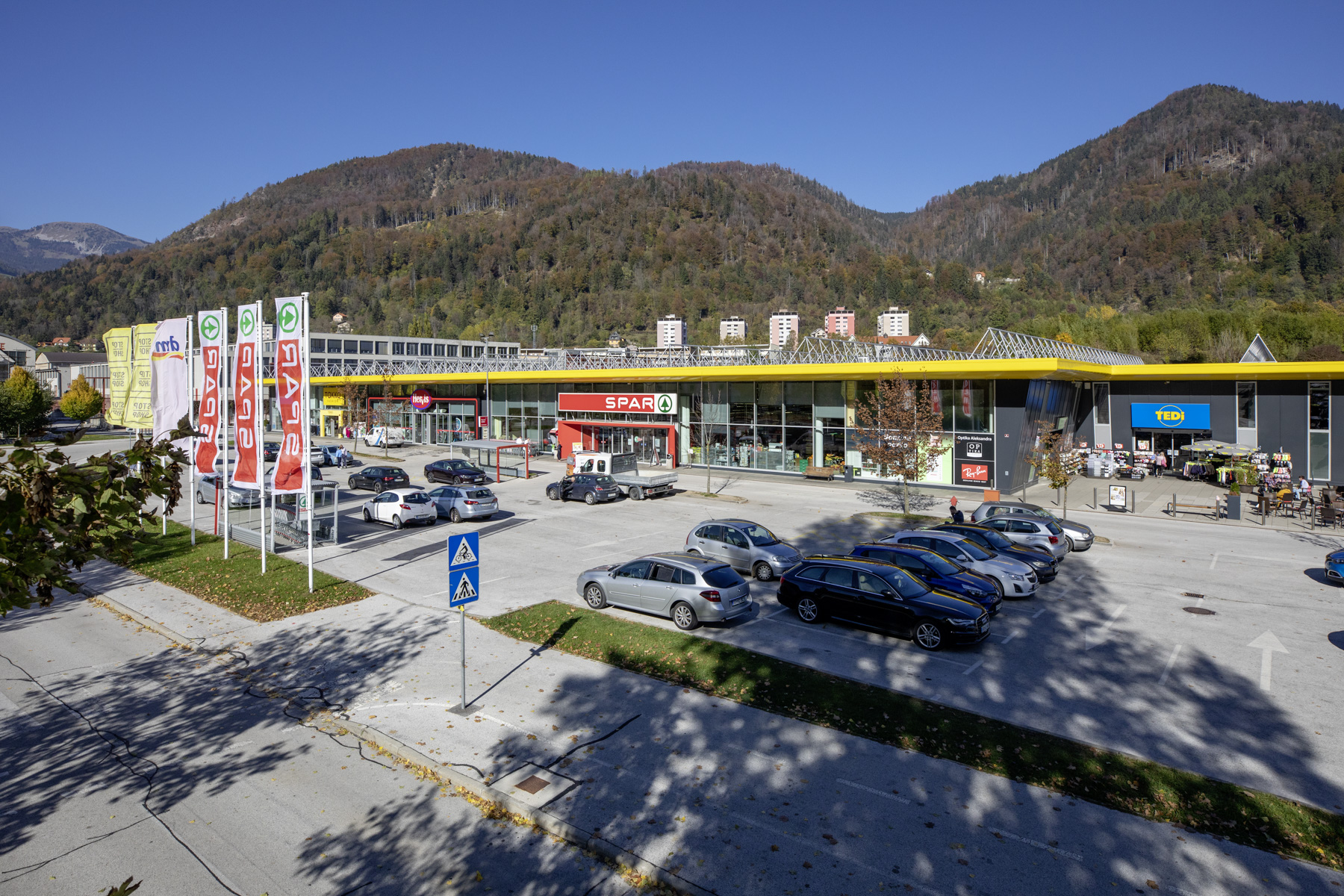 STOP SHOP Jesenice retail park | CPI Europe