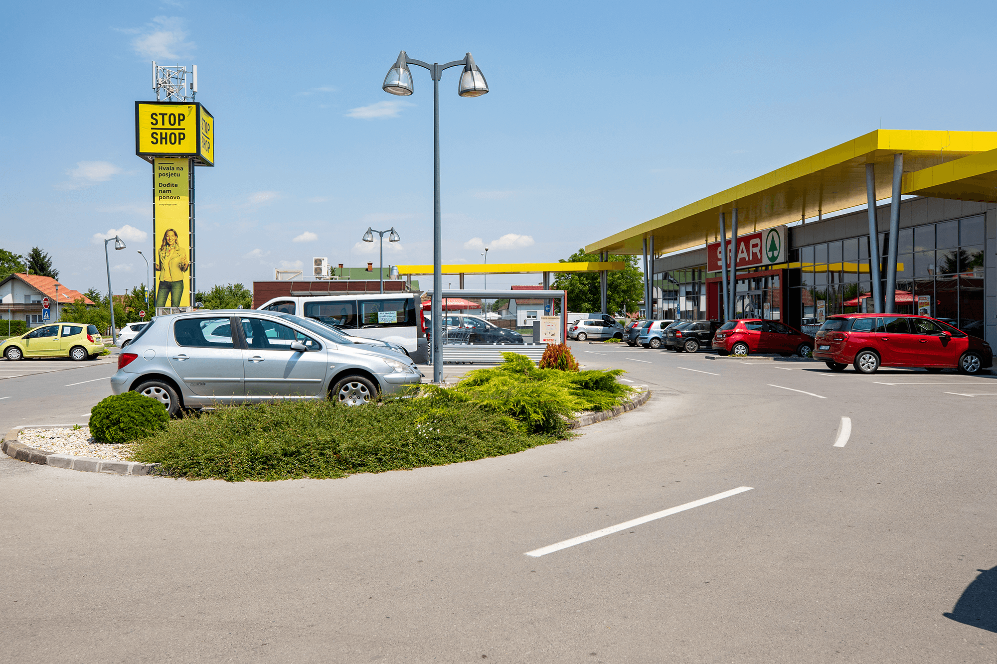 How to reach STOP SHOP Valpovo easiest?